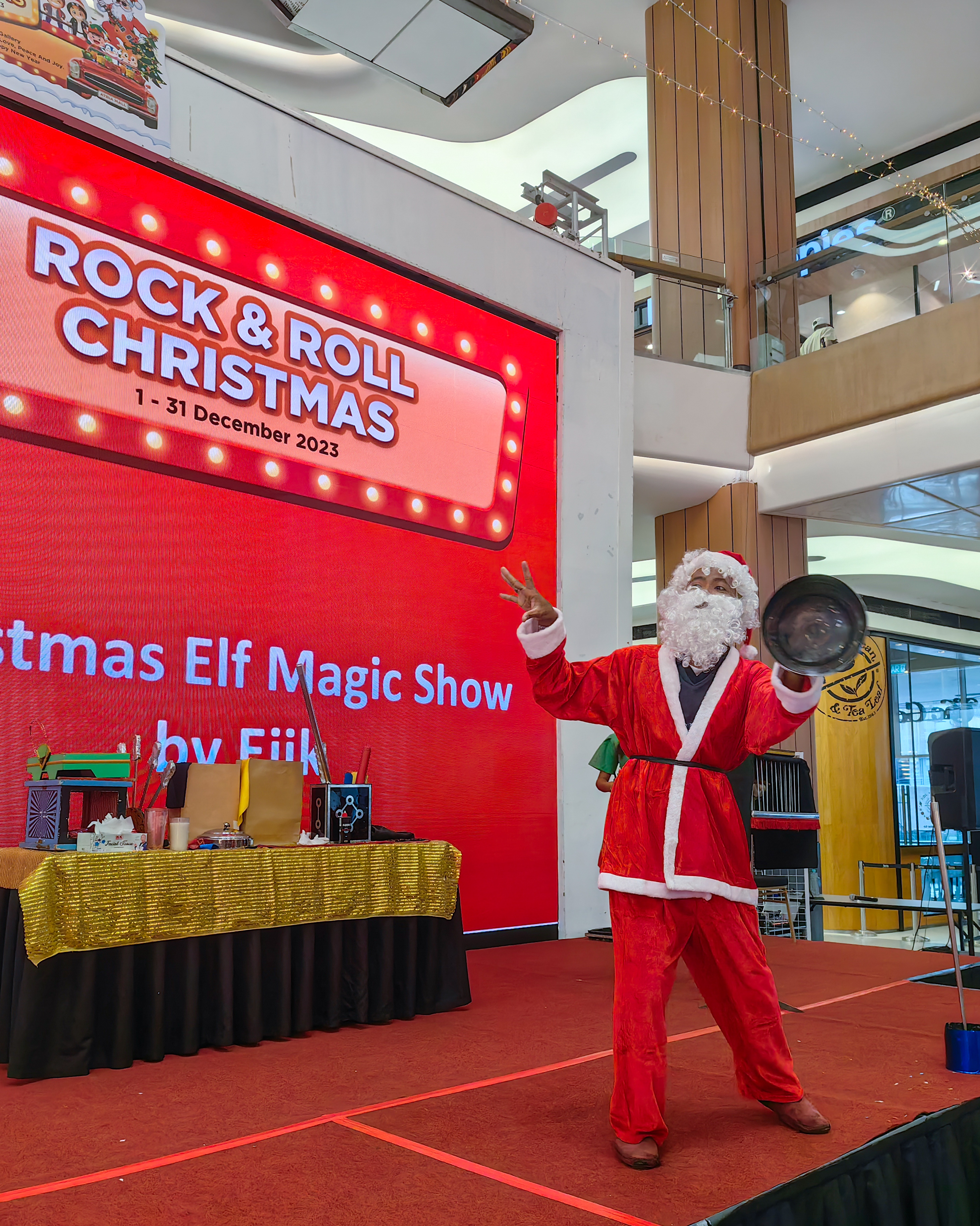 Atria Shopping Gallery’s Festive Joy: Rock & Roll Christmas Unveiled ...