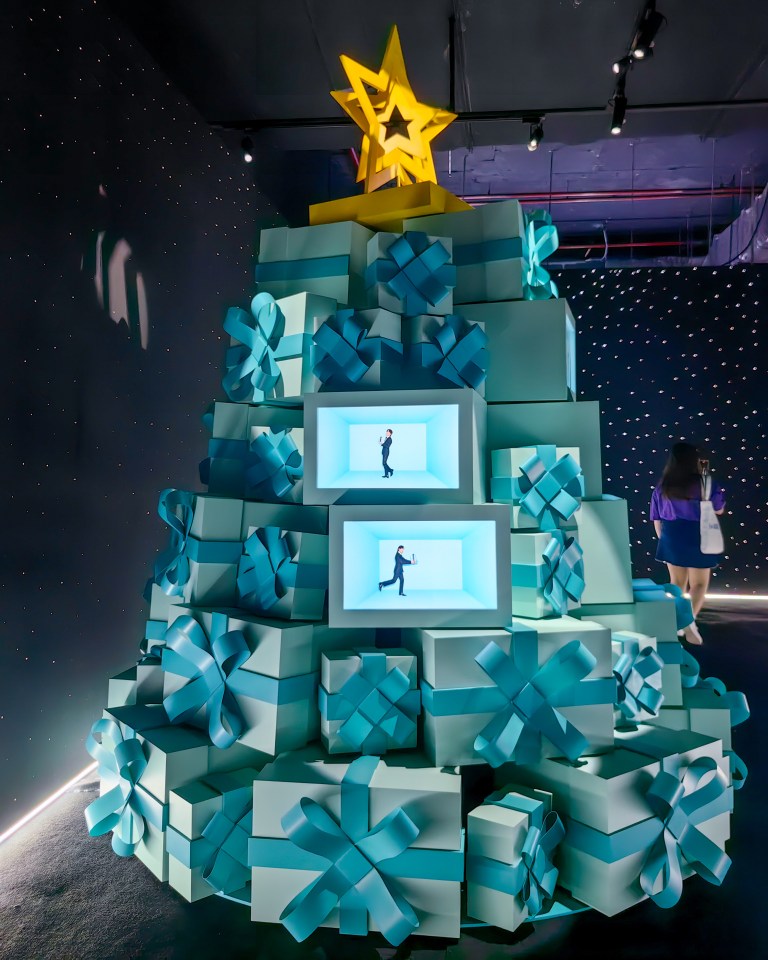 7 Reasons Why ‘B★VERSE’ (BTS, Singing The Stars) Exhibition Is A Must ...