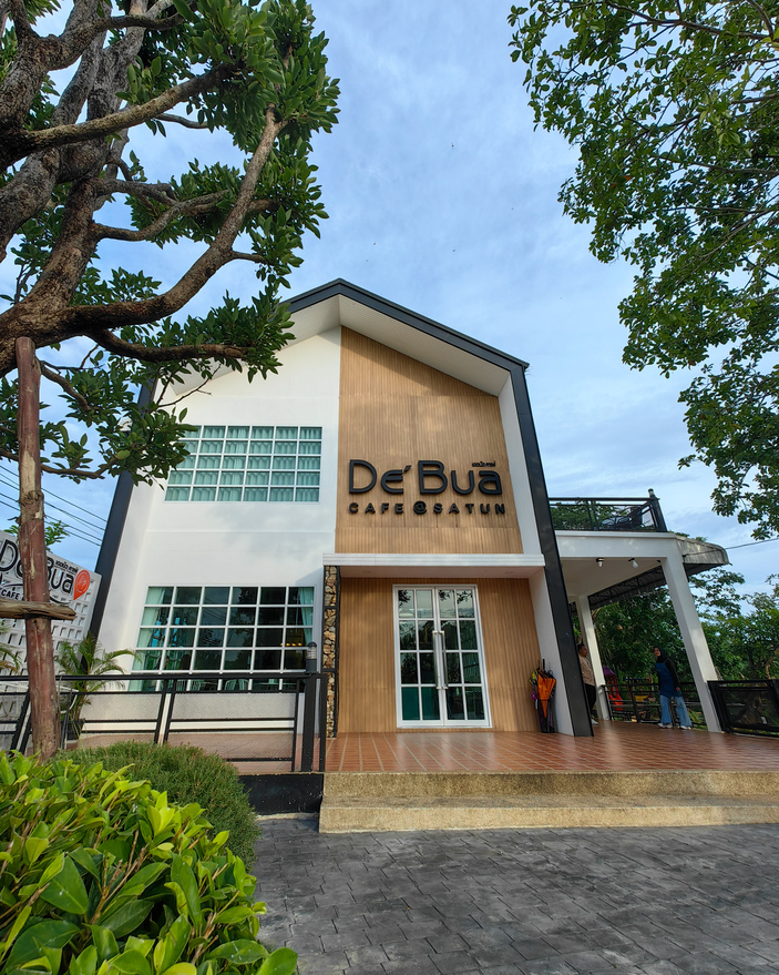 A Hidden Gem You Must Visit – De Bua Café in Satun, Thailand – dixonthum