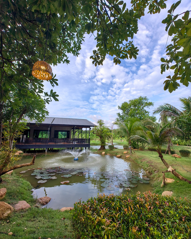 A Hidden Gem You Must Visit – De Bua Café in Satun, Thailand – dixonthum