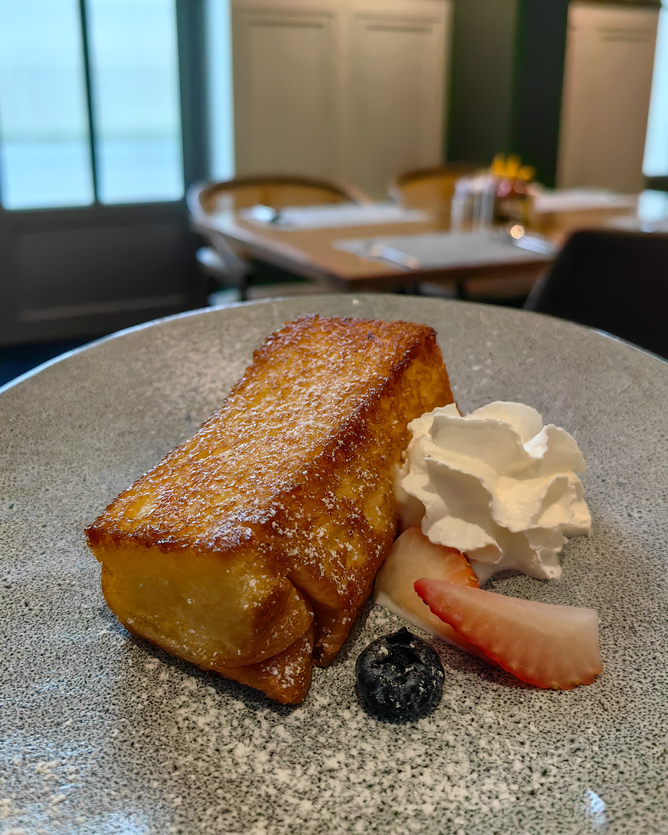 Top Reasons to Stay at Hotel MOCO Udon Thani: Elegant Rooms, Award ...