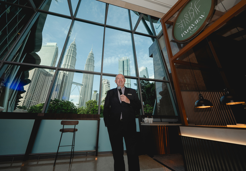 Parkview Café: Kuala Lumpur’s Ultimate Dining Spot with Iconic KLCC ...