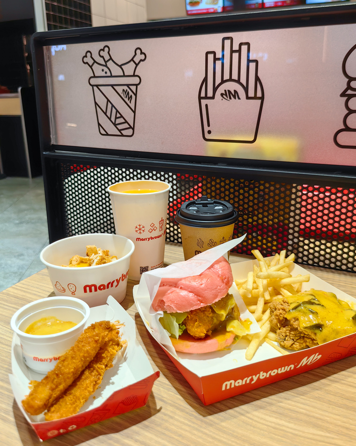 Celebrate the Lunar New Year with Marrybrown Egg-stra Ong – A Festive ...